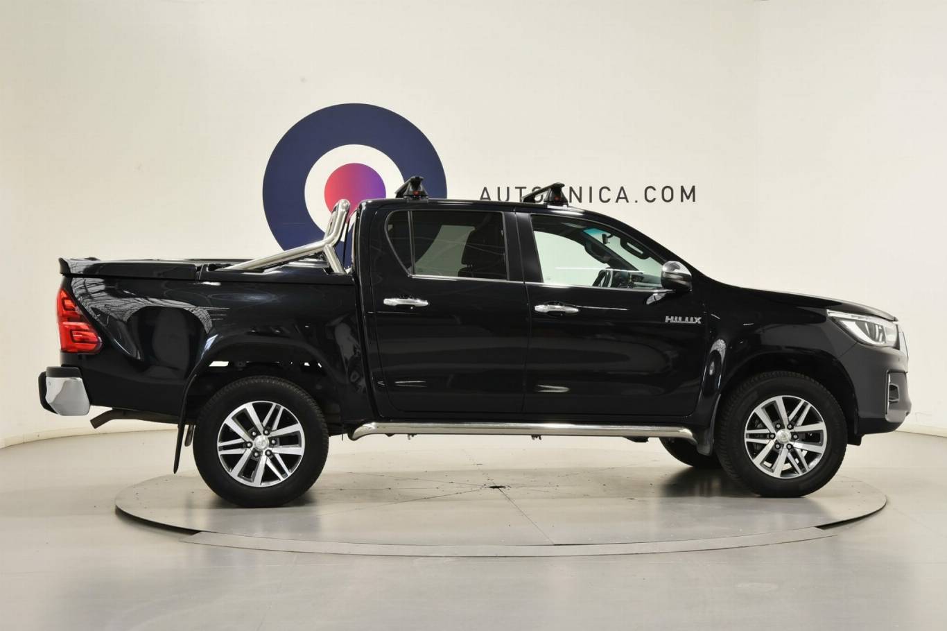 TOYOTA Hilux 2.4 d-4d a/t 4wd double cab executive autocarro Usata a Brescia - AUTOUNICA